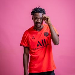 Mic Mash feat. Emmax lyrics | Musixmatch