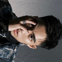 MONO lyrics | Musixmatch